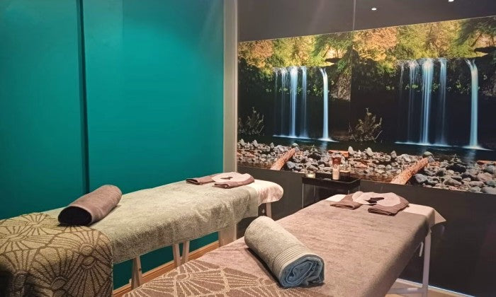 Glow & Unwind: 90-Minute Pamper Package for 1 or 2 at BeYOUtique – Hyperli