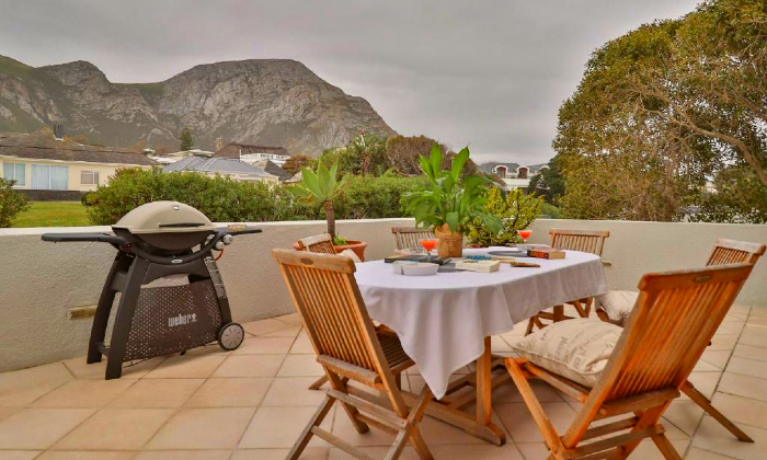 Western Cape: 2-Night B&B Stay for Two at Hermanus Beachfront Lodge ...