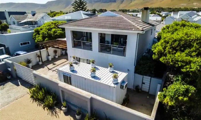 Western Cape: 2-Night B&B Guesthouse Stay for Four at Hermanus Cliff P ...