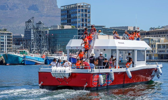 30-Minute Cape Town Harbour Cruise with Waterfront Boat Tours – Hyperli